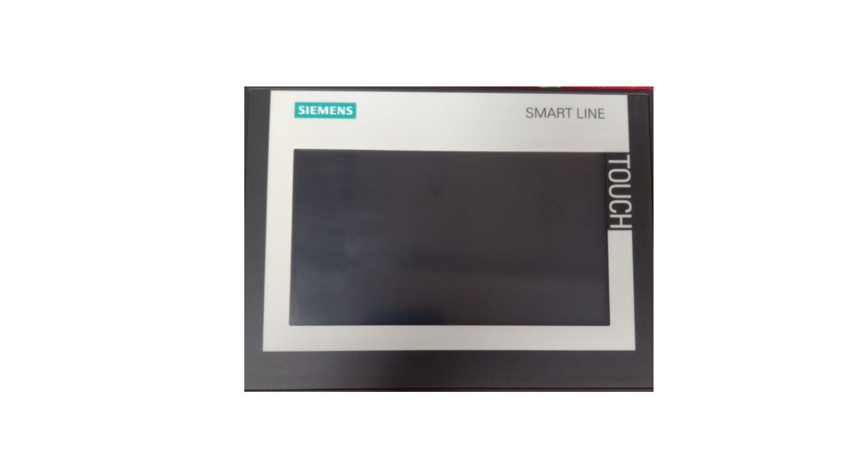 Siemens SIMATIC HMI SMART 700 IE V3 touch panel, model number 6AV6 648 ...